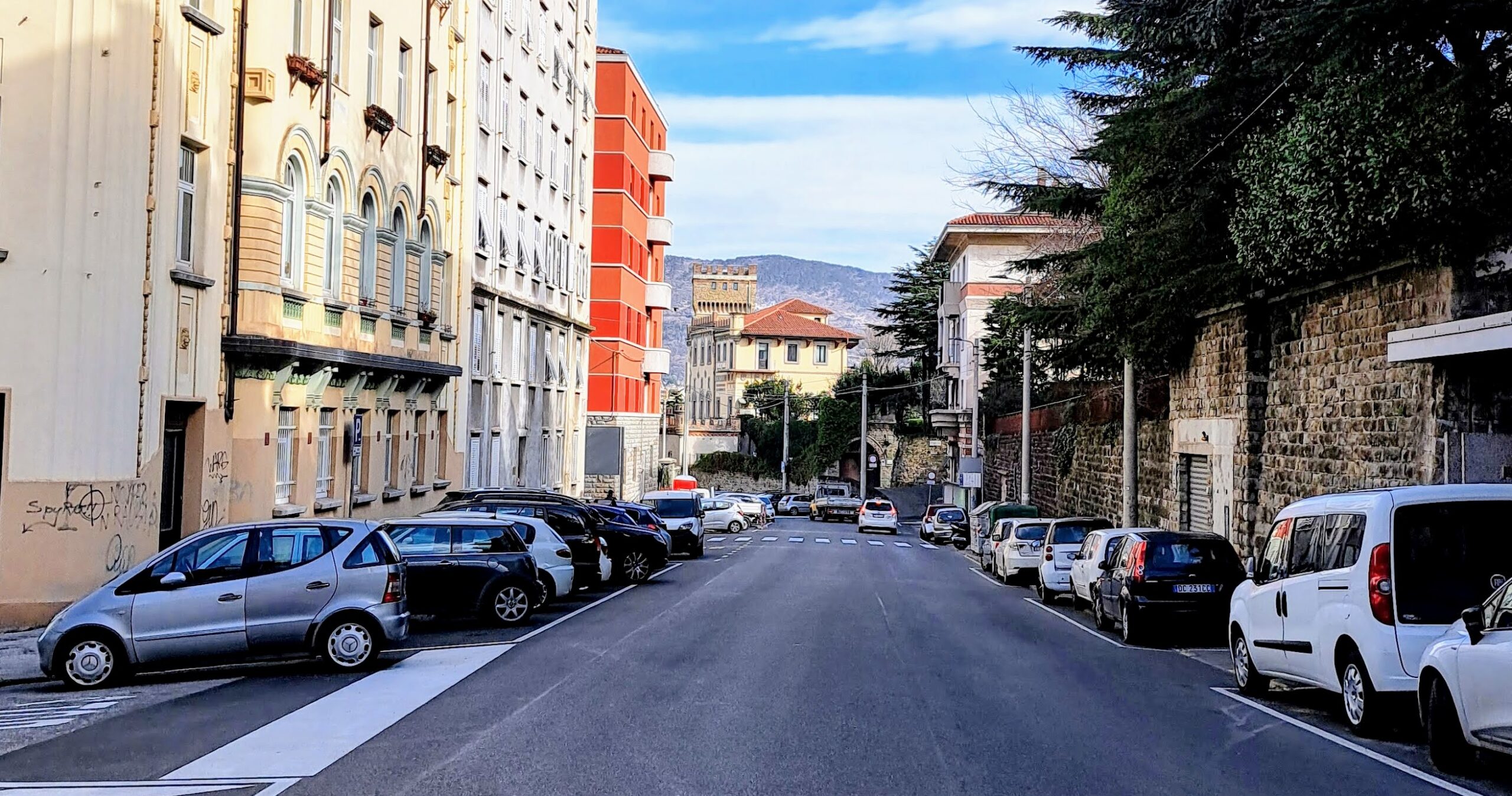Parkolás - Trieszti Turista