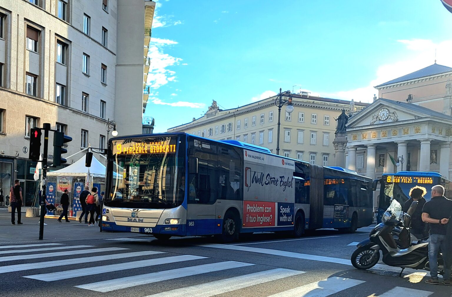 Tömegközlekedés - Trieszti Turista